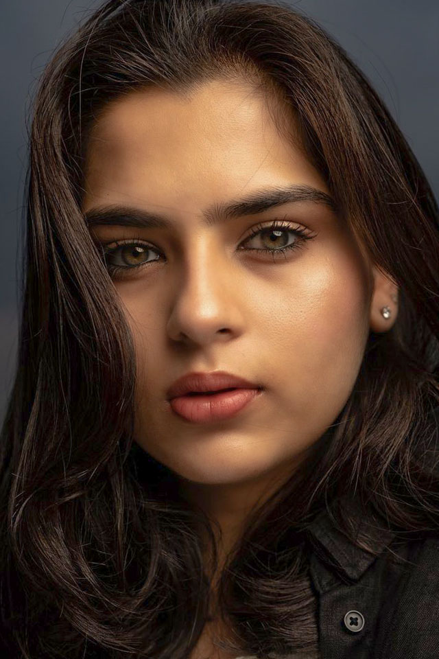 Kavya Kalyanram | V CINEMA - Biography, Photos, Movies, Age, Height, Family