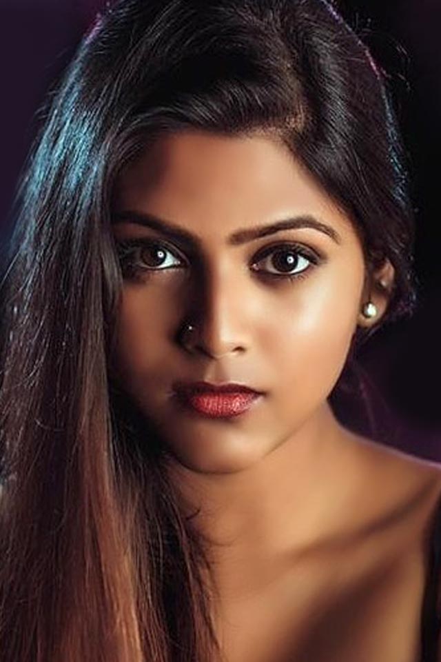 Praneeta Patnaik | V CINEMA - Biography, Photos, Movies, Age, Height ...