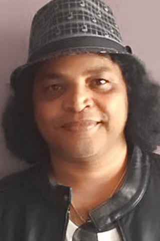 Suresh Peters | V CINEMA - Biography, Photos, Movies, Age, Height, Family