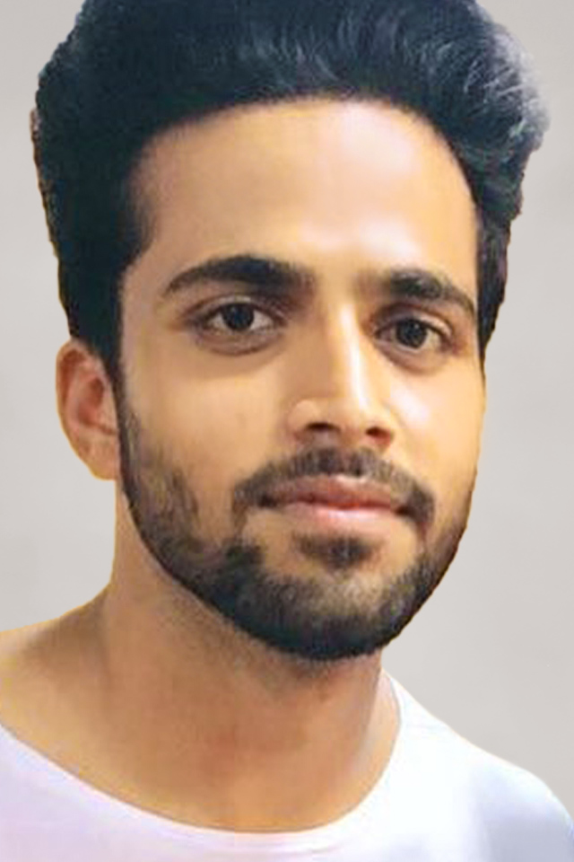 Hassan Khan | V CINEMA - Biography, Photos, Movies, Age, Height, Family